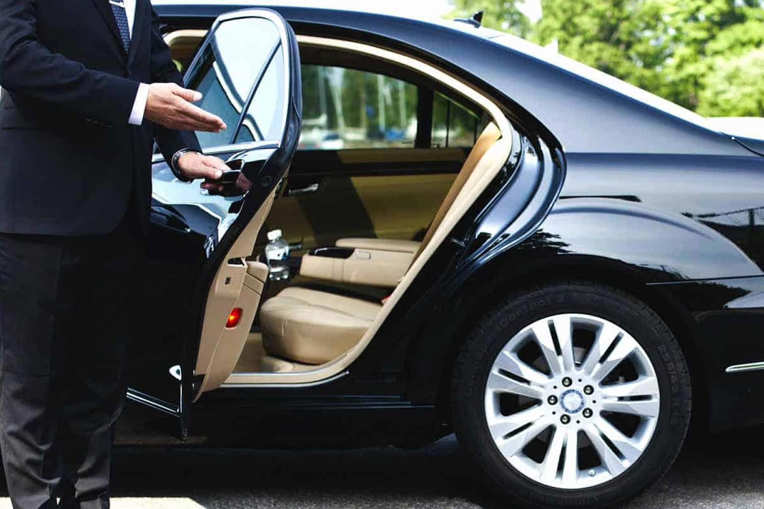 Limousine service - Triangle Area, NC | Driven Global Chauffeured